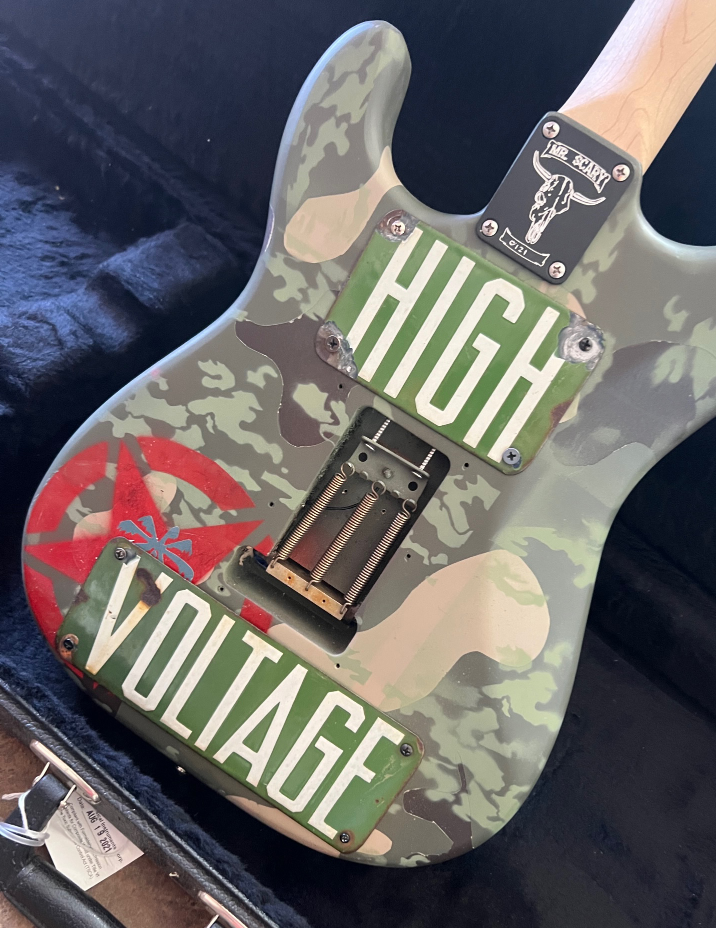 Mr. Scary Guitars – GeorgeLynch.com