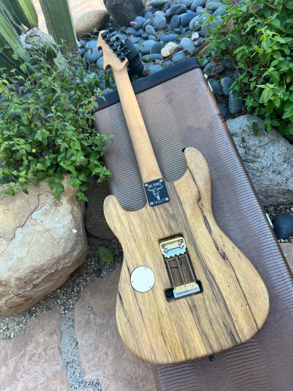 Mr. Scary Guitars – GeorgeLynch.com