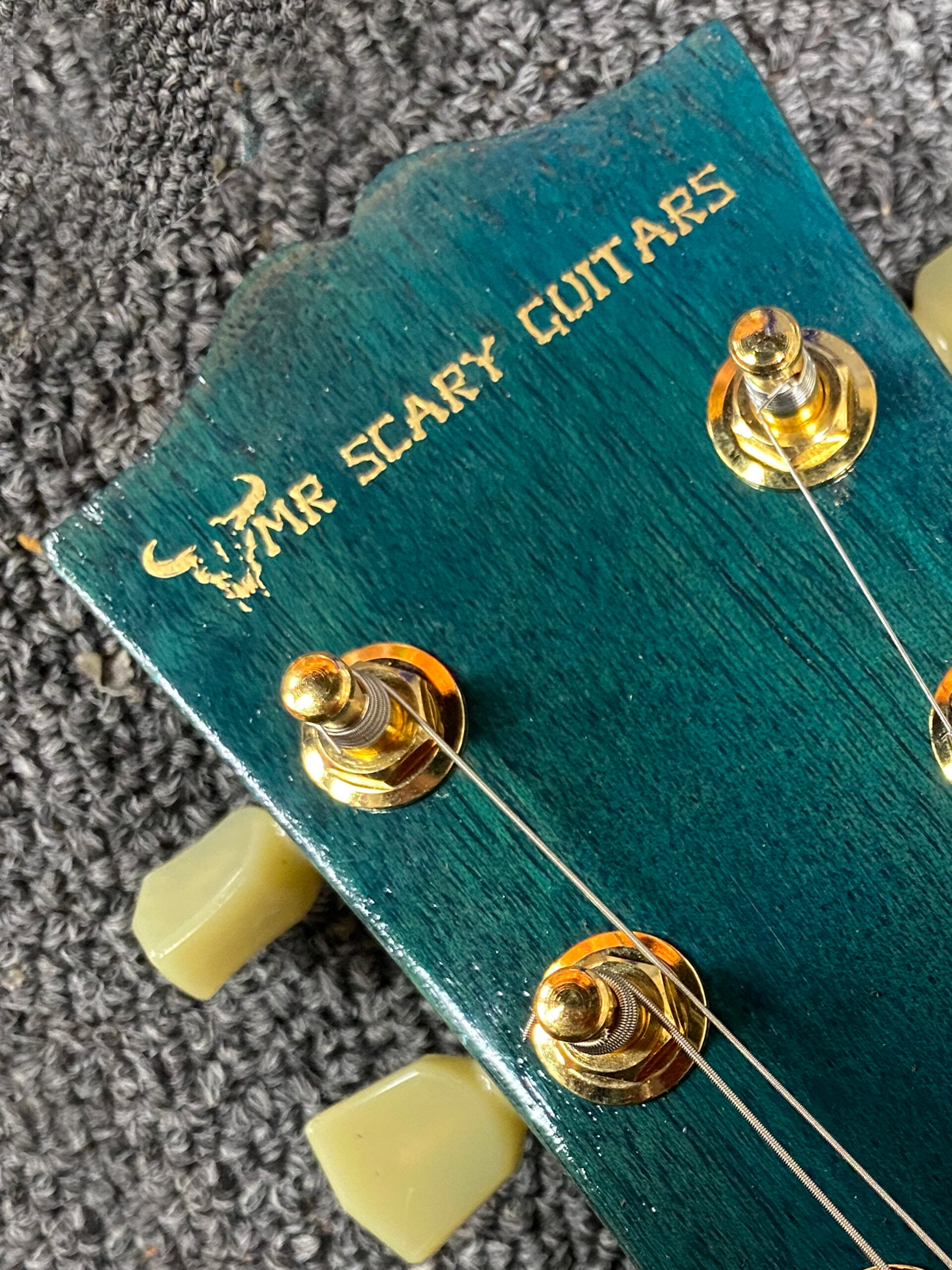 Mr. Scary Guitars – GeorgeLynch.com