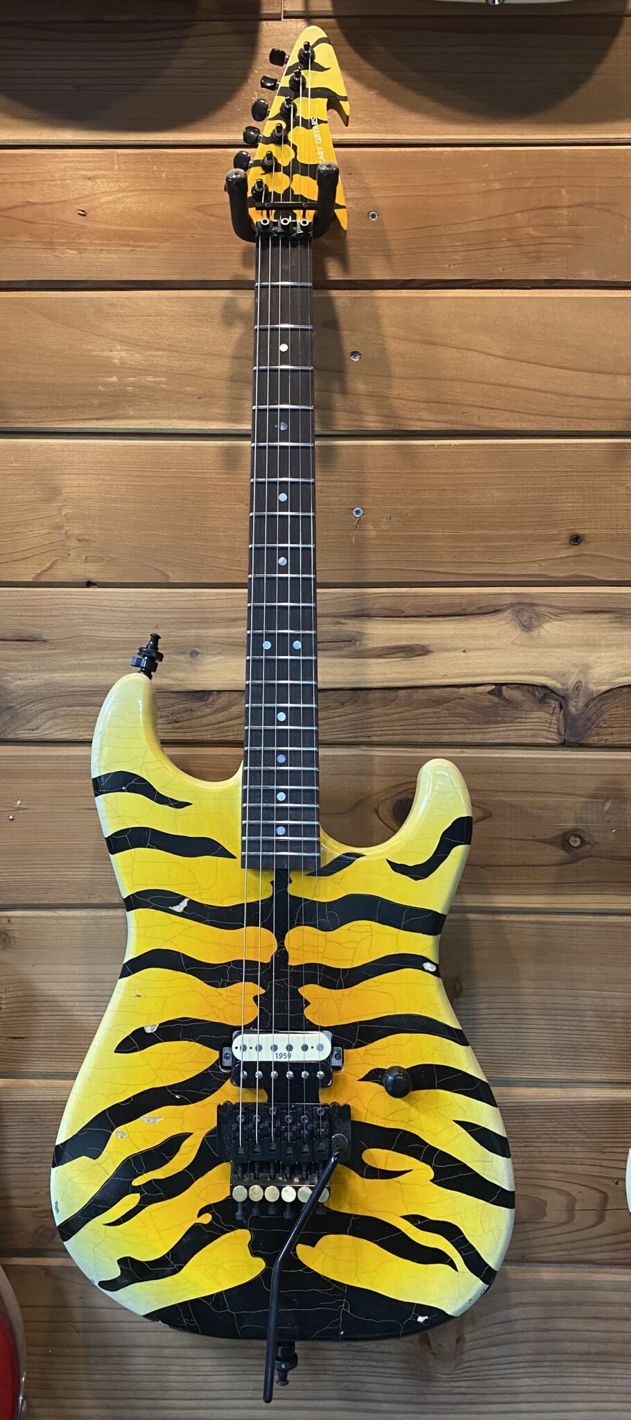 Mr. Scary Guitars – GeorgeLynch.com